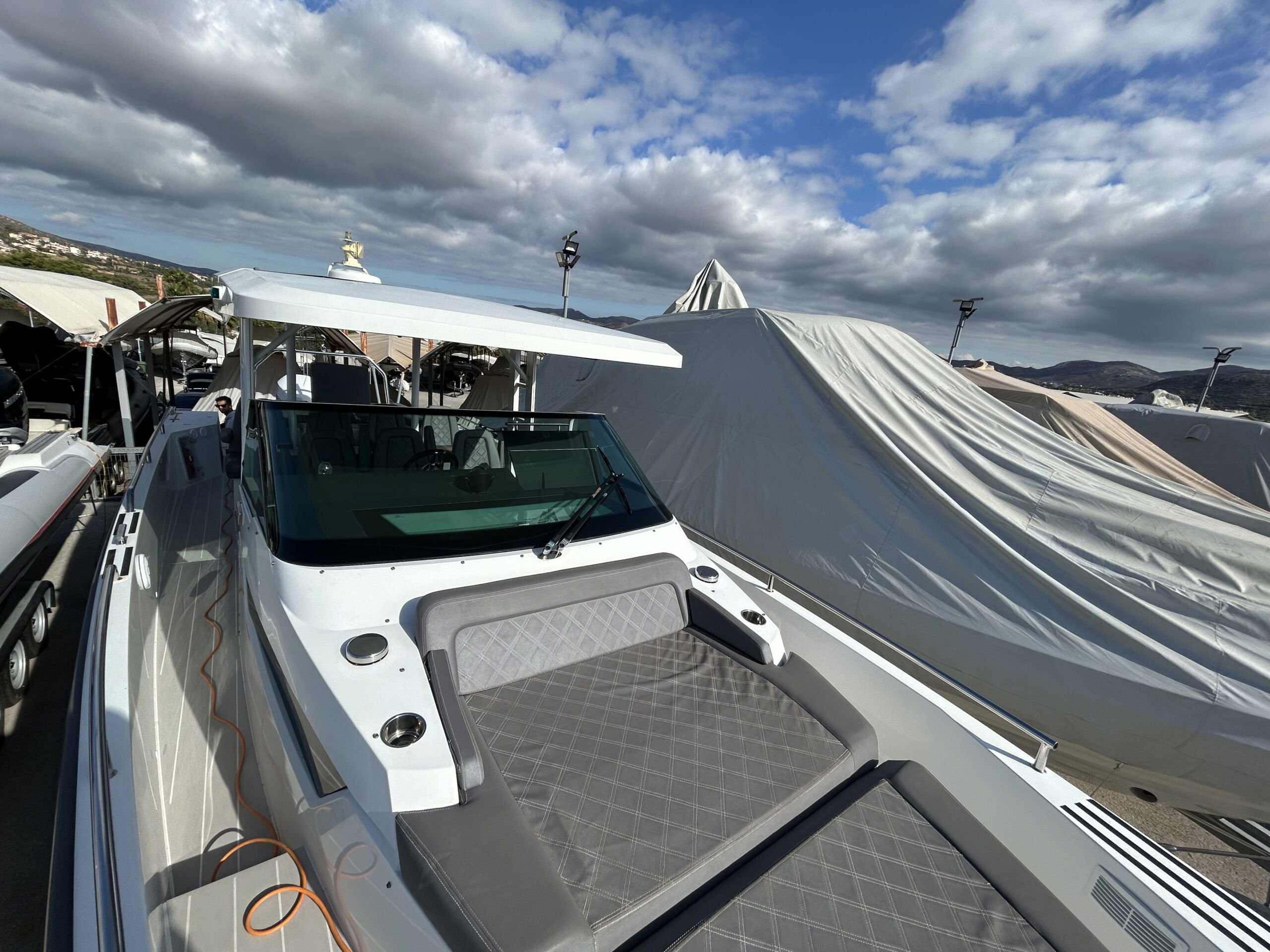 37 T-Top — Riginos